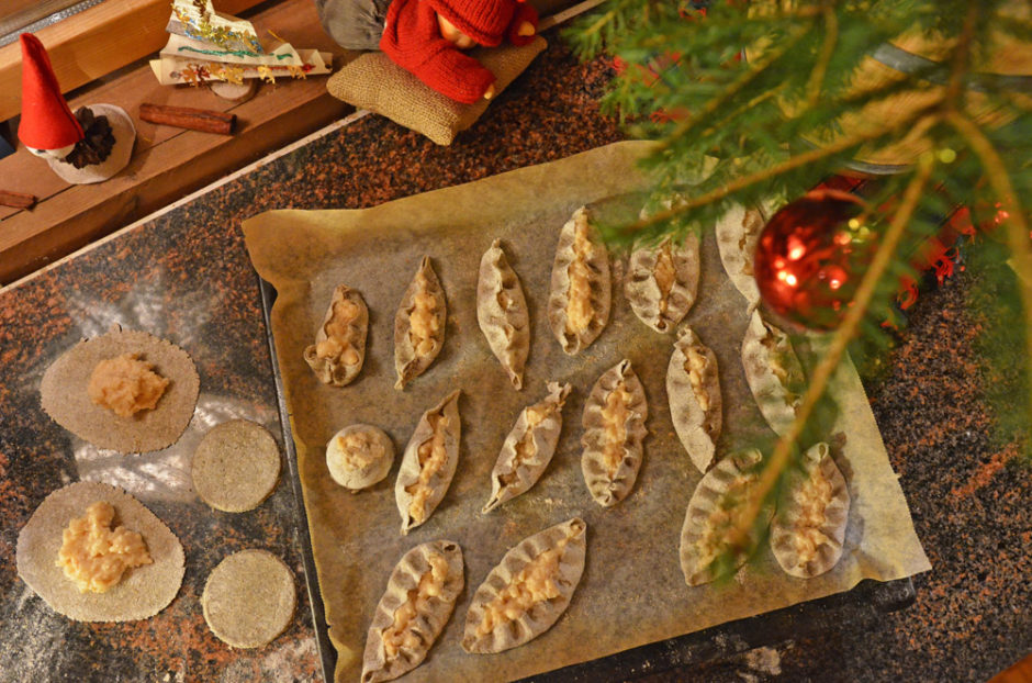 Recipe for Famous Finnish Karelian Pies